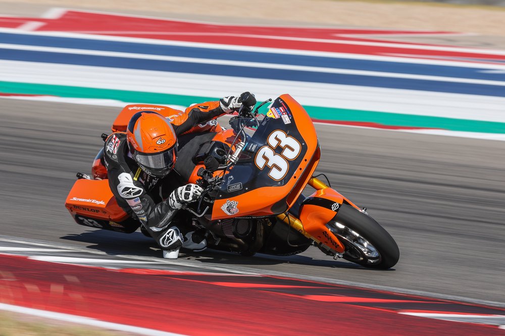 What makes a Harley Bagger a Race Bike?